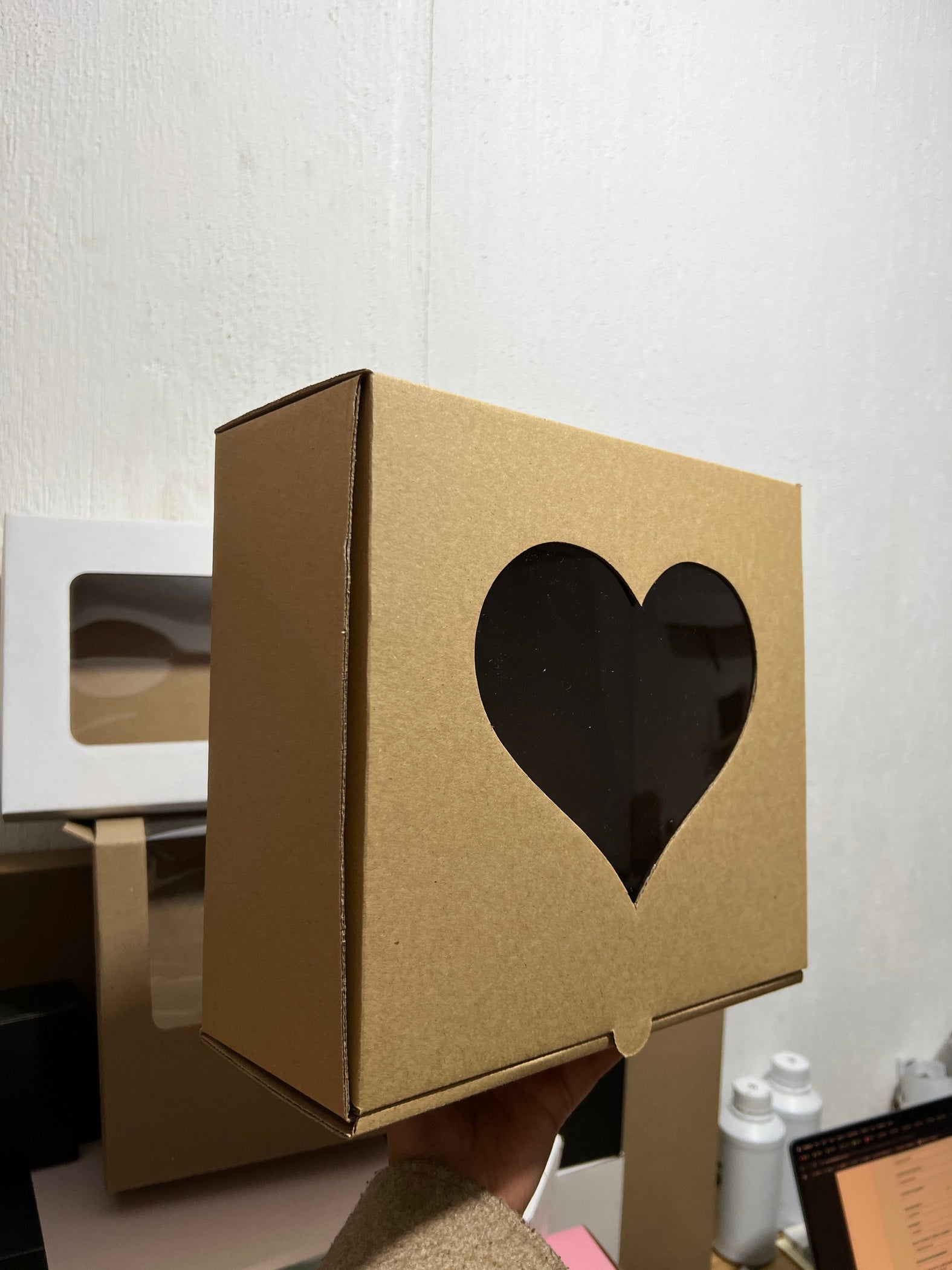 Caja con Ventana de Corazón 27.5 x 25 x 11 cm (100 Unidades Con LOGO ...